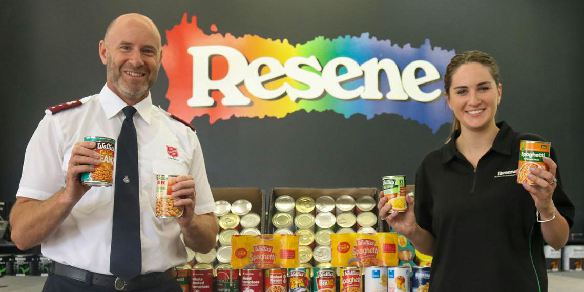 Paint pots helping feed the hungry | New Zeal